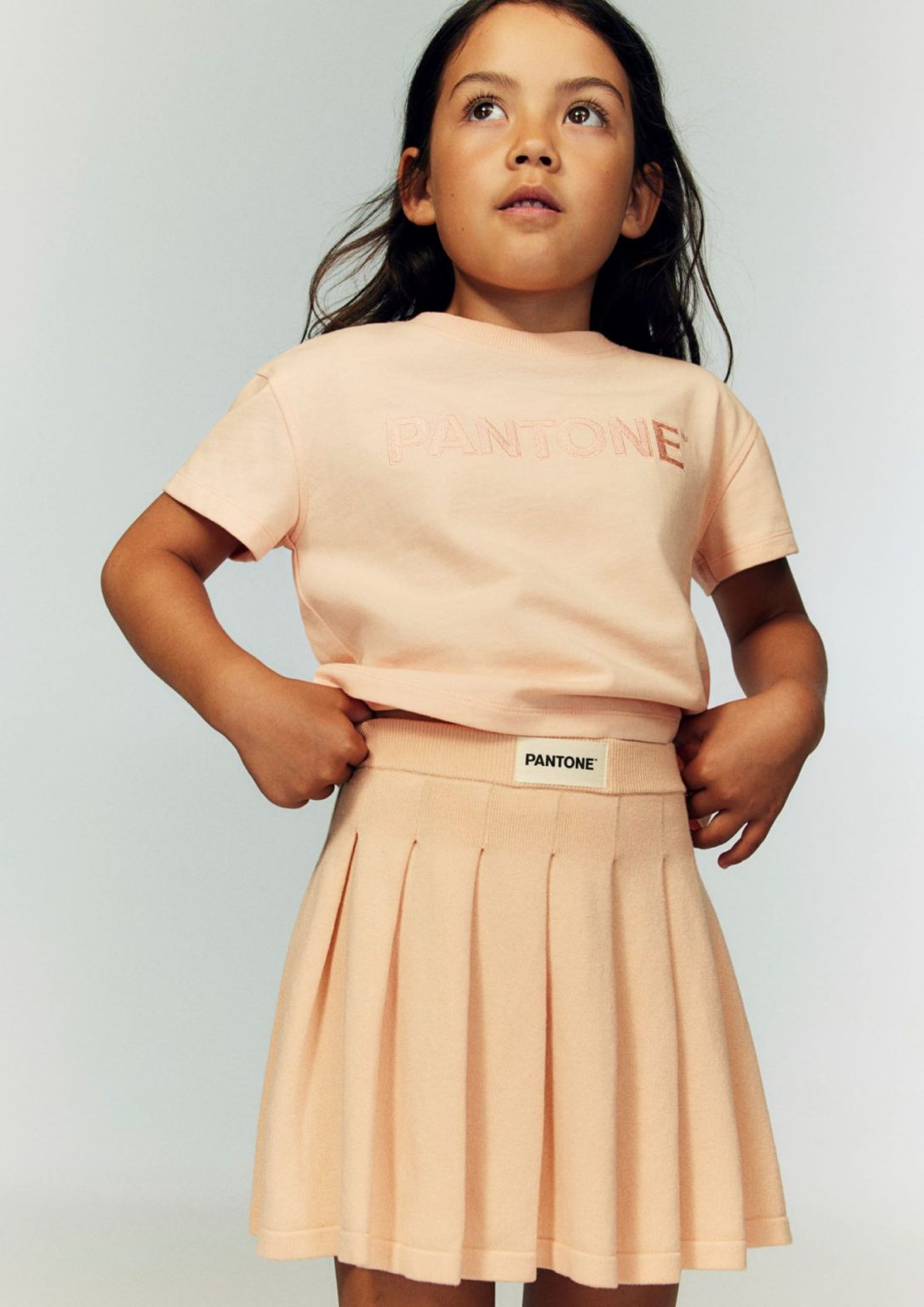 キッズラインでは初コラボレーション。「H&M」と「パントン」によるコラボコレクションがリリース - DaDaDaD